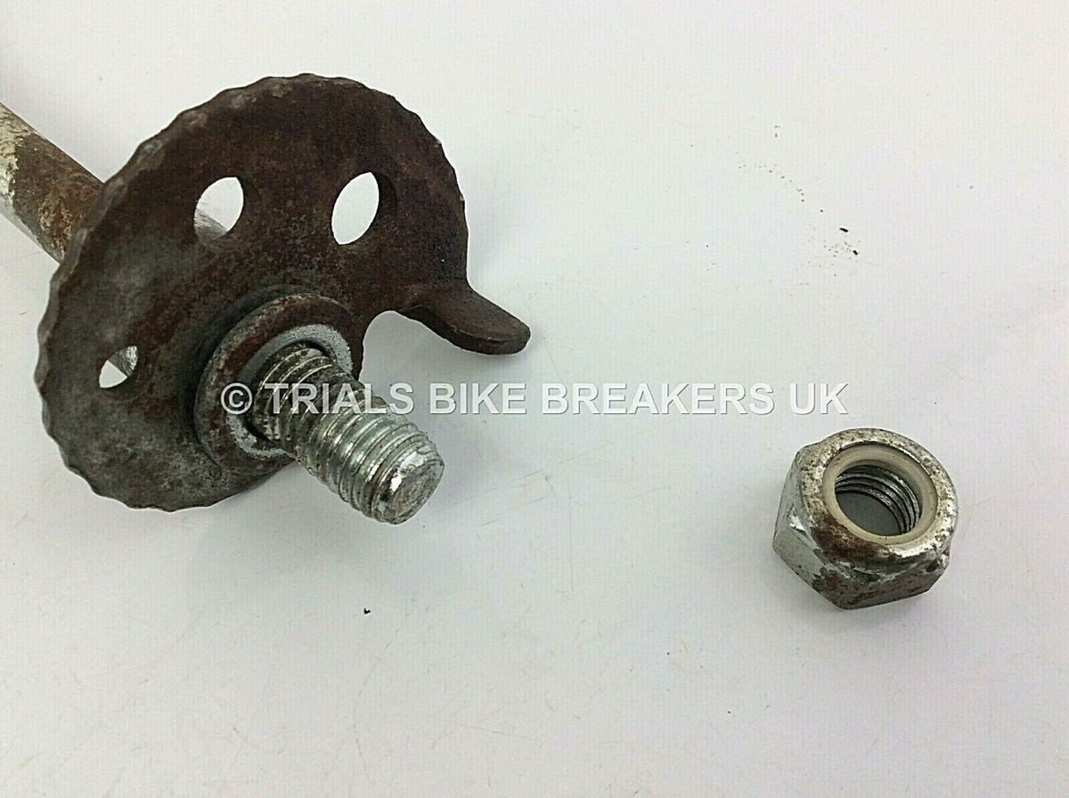 BETA MINI TRIAL REAR AXLE SPINDLE WITH SNAIL CAMS , NUT & SPACERS ...