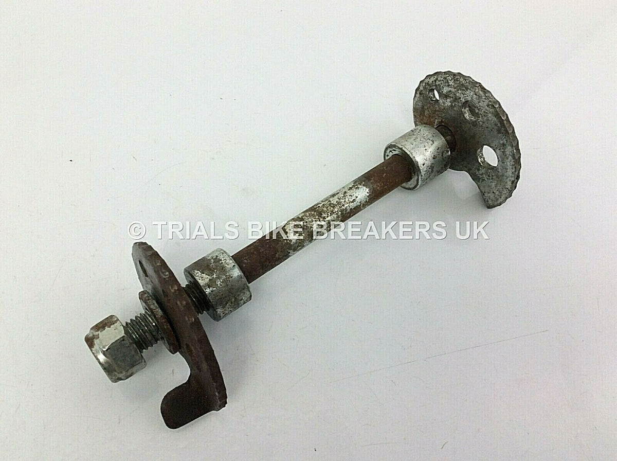 BETA MINI TRIAL REAR AXLE SPINDLE WITH SNAIL CAMS , NUT & SPACERS ...